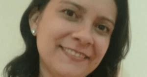 A Realidade Nua E Crua Pedagoga De Anos Morta Filha No Colo
