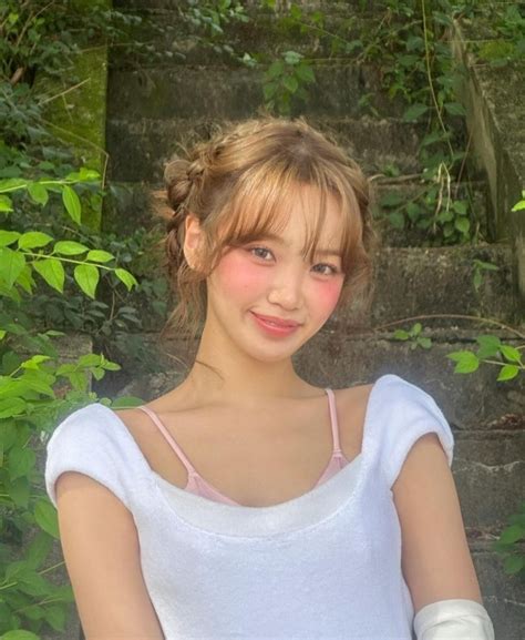 blip 0130 채원 인스타그램