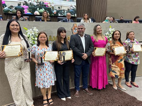 Vereador Elan Alencar homenageia mulheres dedicadas às áreas da saúde