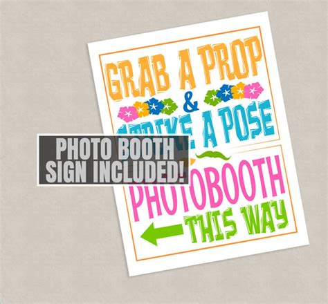 35 Hawaiian Party Props Luau Printable Photobooth Props Etsy UK