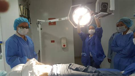 Circulante De Sala De Cirurgia LIBRAIN