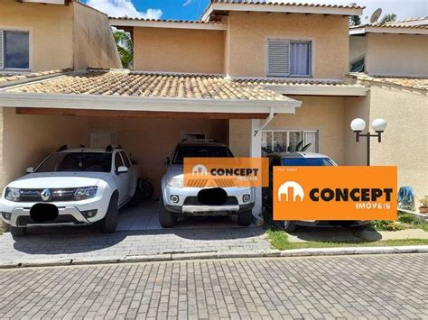 Casa de Condomínio na Avenida Frederico Straube 1099 Vila Oliveira em