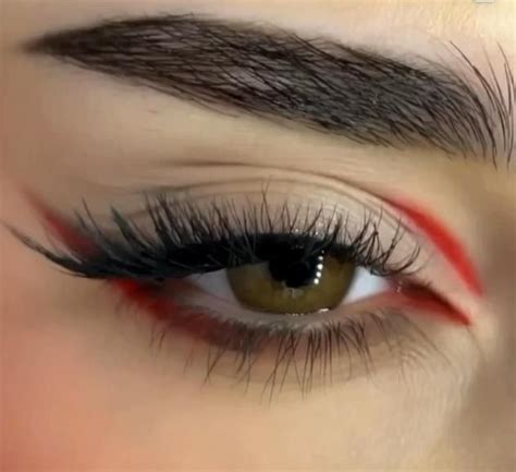 Delineados De Fantas A Que Amar S A Primera Vista Eye Makeup