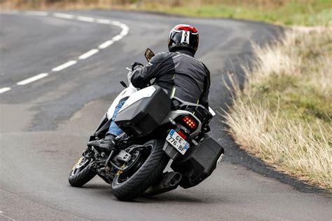 Pneus Moto Premier Test Essai Des Dunlop Roadsmart IV
