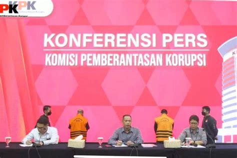 KPK Tahan Dua Tersangka Korupsi Bansos Beras Kemensos Yogya Pos