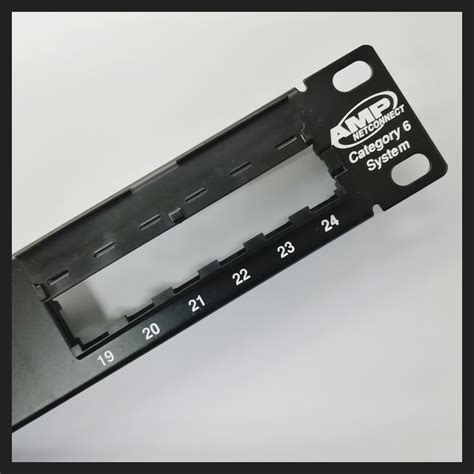 PATCH PANEL 24 PORTS CAT6 COMMSCOPE Computers Tech Parts