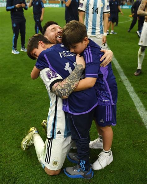 La Foto Familiar De Lionel Messi Y Antonela Roccuzzo Tras Ganar El