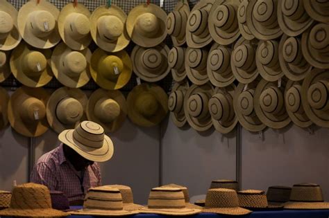 Éxito rotundo en la apertura de la Feria Nacional de Artesanías