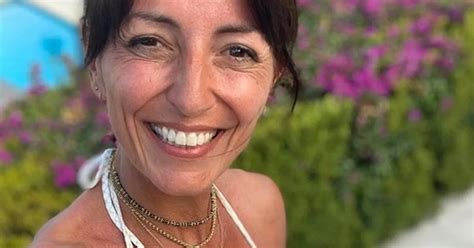 Davina Mccall Flaunts Rippling Abs In Teeny String Bikini For Sizzling Exposé Daily Star