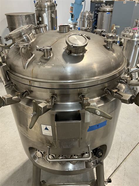STAINLESS STEEL SANITARY TANK EIUE 0004 XXX0 Chemtech Services Inc