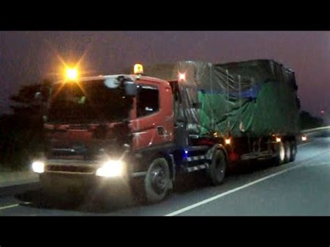 KERLAP KERLIP TRUK PANTURA SENJA TRUCK TRAILER CONTAINER TRUK TRONTON