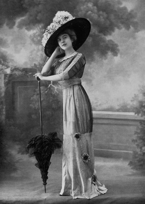 Robe daprès midi 1910 Les Modes Paris May 1910 Robe da Flickr