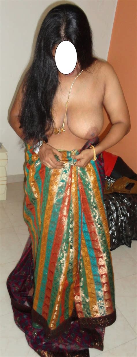 Busty Indian Keira Saree