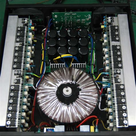 Stereo Amplifier With Subwoofer Output