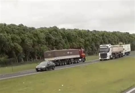 VÍDEO Caminhoneiro embriagado é preso após dirigir na contramão na