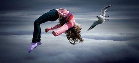 Meaning Of Flying In Dreams Dream Interpretation Of Flying Dreams