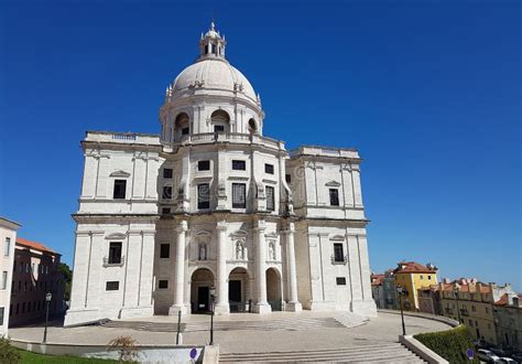 El Pante N O La Iglesia Nacional De Santa Engracia Es Un Monumento Del