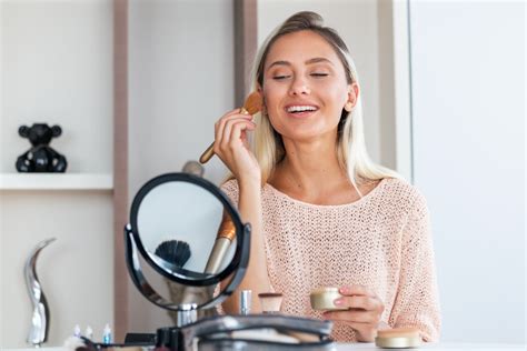 Cómo preparar tu piel para el maquillaje 4 sencillos pasos