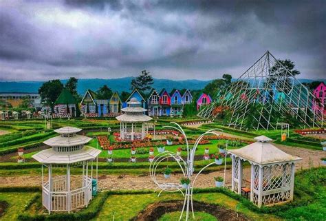 Rekomendasi 15 Wisata Hits Di Semarang Pas Buat Liburan Keluarga
