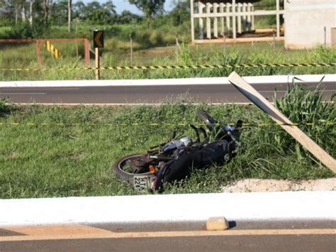 Motociclista morto em acidente na BR 262 bateu em placa de sinalização