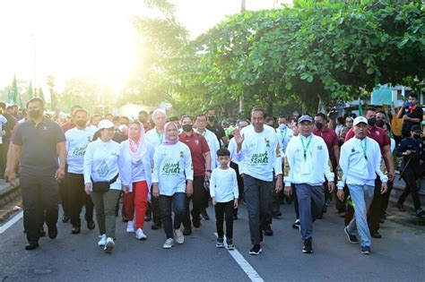 Jokowi Buka Dan Ikut Jalan Sehat Menuju Abad Nu