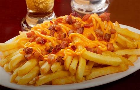 Batata Frita Tradicional Bacon e Cheddar 500g Emy Burger Peça