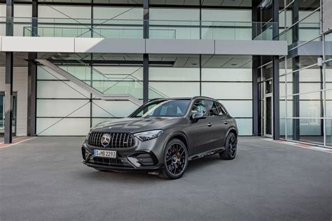 Mercedes Benz Unveils High Performance 2024 AMG GLC 63 4MATIC Motor