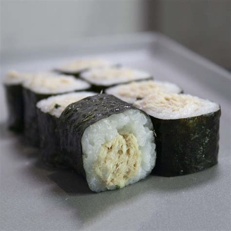 M07 Maki Thon Cuit Mayonnaise Côté Naké Sushi