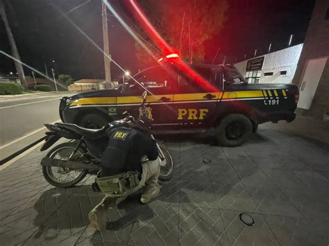Moto Roubada Recuperada Pela Prf E Condutor Embriagado Preso Ap S