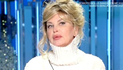 Dalila Di Lazzaro A Domenica In La Sua Battaglia Contro Il Dolore