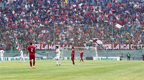 Reggina Brunetti Ha Scelto La Fenice Amaranto Iacchite Blog