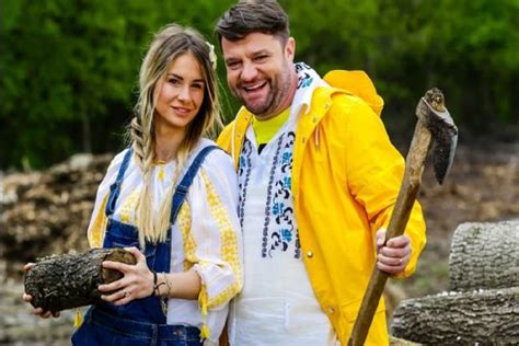 Mai întâi în tandrețuri cu Ghiță apoi iubitoare cu soțul său Mesajul