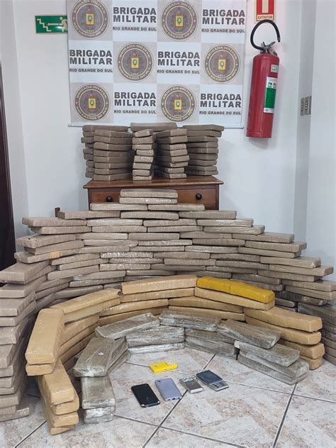 Brigada Militar realiza prisão de casal por tráfico de drogas e aprende