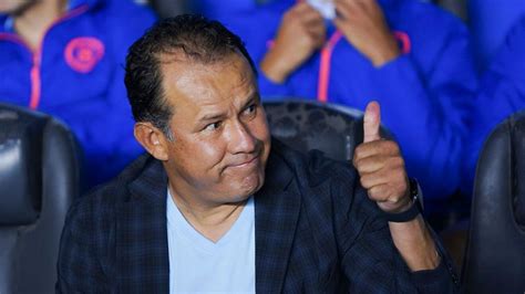 Juan Reynoso es nuevo entrenador de la selección peruana sus clubes y