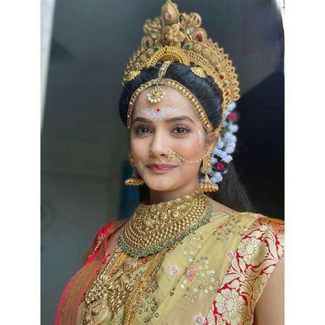 Pin On My Favorite Pins India Dress Art Outfit Festival Captain Hat