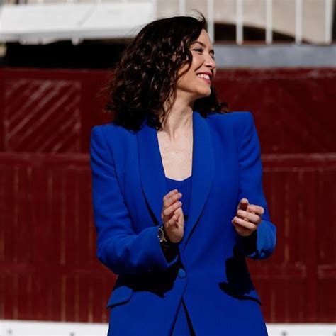Moda La Marca De Trajes Favorita De Isabel D Az Ayuso Que Le Ha Hecho