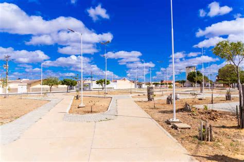 Prefeitura de Juazeiro segue em ritmo acelerado nas obras de praça da