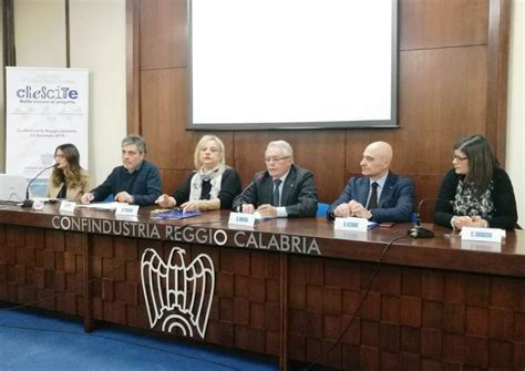 Reggio Calabria Siglato Nella Sede Di Confindustria L Accordo Sulle