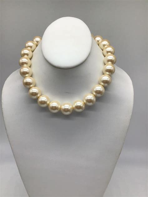 Beaded Necklace Estatesales Org