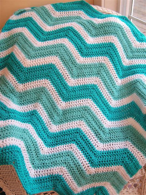 New Chevron Zig Zag Baby Blanket Afghan Crochet Knit Wrap Lap