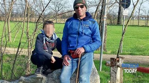 Castenedolo Trovato Senza Vita In Autostrada Mistero Sulla Morte Di
