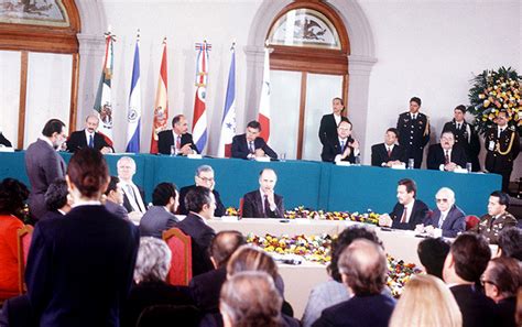 A las puertas de 30 años de la firma de los Acuerdos de Paz en El