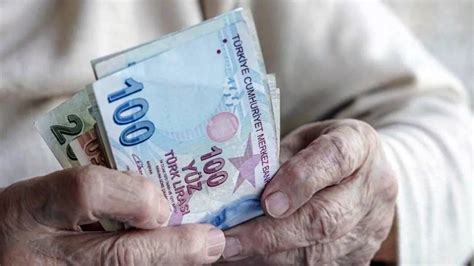 Bankaların promosyon yarışı kızıştı Başvuran emekli 24 bin lira alacak