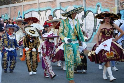 Columna de danzantes superó los 3 km en el Carnaval Chimalhuacán 2024