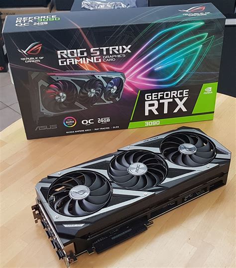 Unboxing ASUS ROG Strix GeForce RTX 3090 OC 24GB Geeks3D