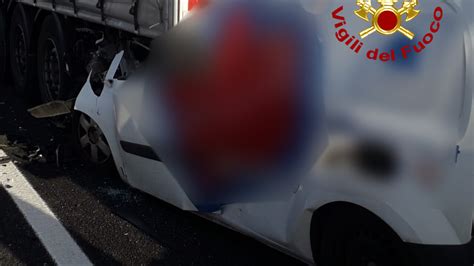 Grave incidente in A4 autostrada chiusa a San Donà di Piave oggi 11
