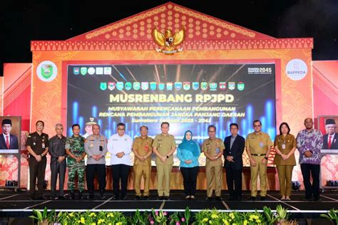 Pj Gubernur Agus Fatoni Buka Musrenbang RPJPD Sumsel 2025 2045