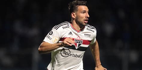 Contratação de novo 9 chega no São Paulo pra substituir Calleri