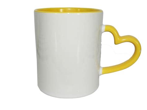 Caneca Alça de Coração Amarela 1un
