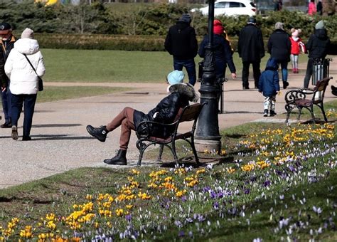 Synoptyczna prognoza pogody na weekend Będzie ciepło ale wietrzenie